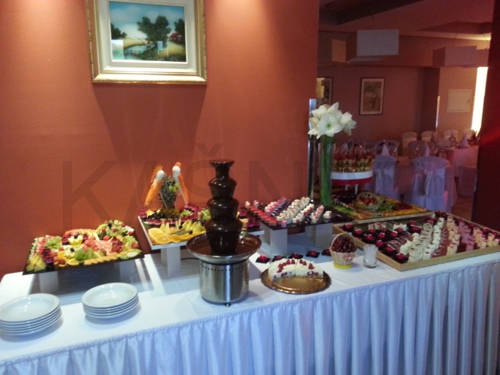 SLATKI STOL | KOLAČI KAŠNAR